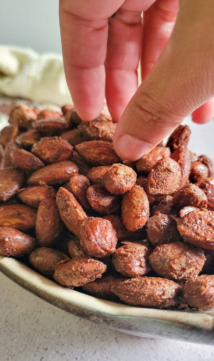 Cinnamon Roasted Almonds (Sweet & Salty!) - Hip Hip Gourmet
