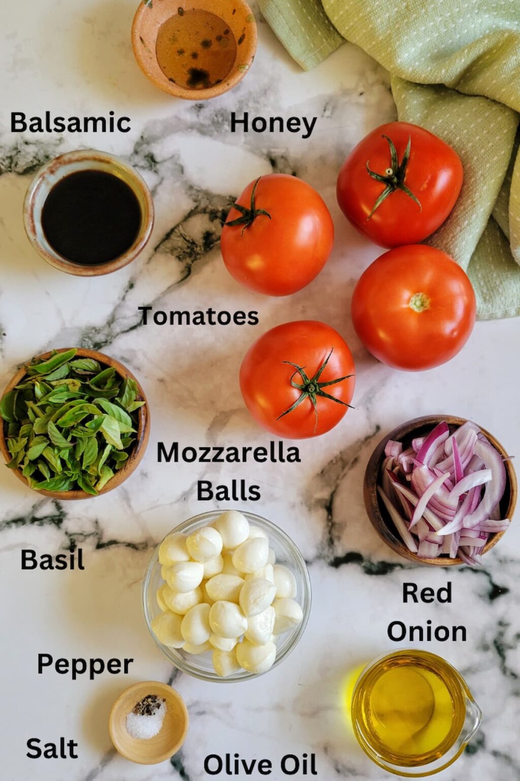 Tomato and Fresh Basil Salad: The Ultimate Summer Bite - Hip Hip Gourmet