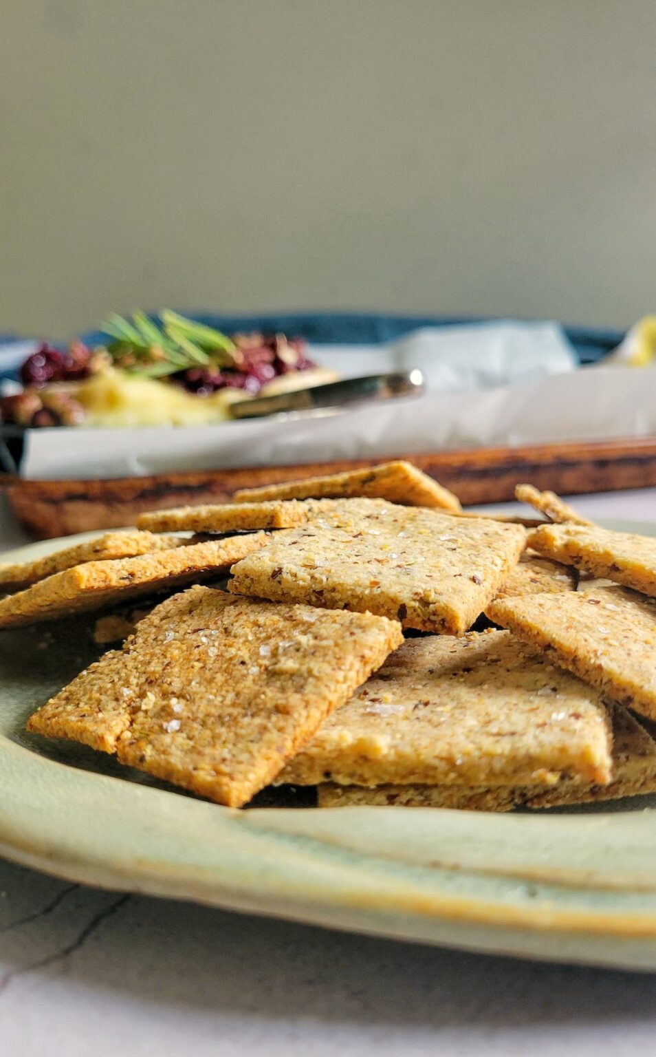Easy Keto Cracker Recipe: Perfectly Crispy & Low-Carb! - Hip Hip Gourmet