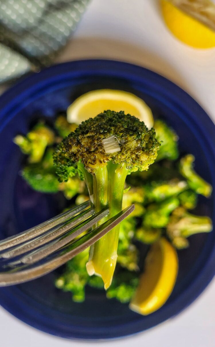 How to Sauté Broccoli Perfectly Every Time - Hip Hip Gourmet
