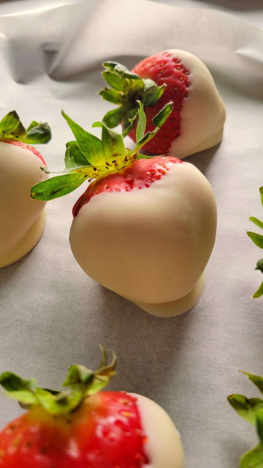 White Chocolate Covered Strawberries Recipe - Hip Hip Gourmet