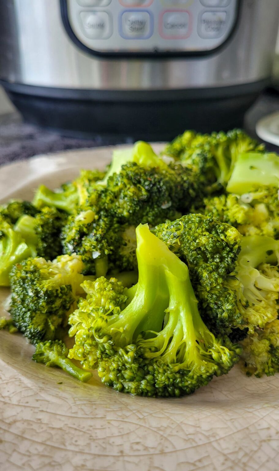 Garlic Butter Instant Pot Broccoli (No Steamer Basket!) - Hip Hip Gourmet
