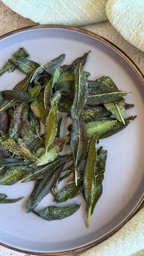 Fried Sage Leaves in 2 Minutes (The Ultimate Fall Garnish!) - Hip Hip ...